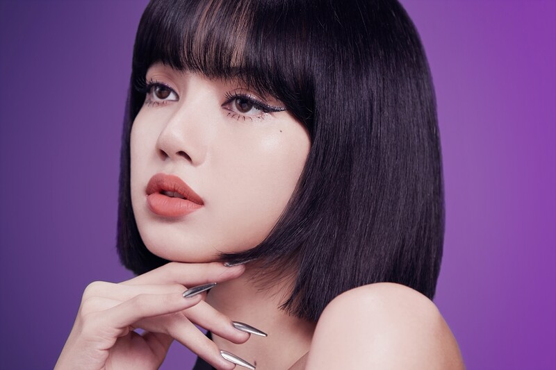 M.A.C 驚喜宣布LISA為2020年全球品牌代言人!來自韓團BLACKPINK的她:美麗來自一個人的自信內在,化妝則為內在美錦上添花 M.A.C 驚喜宣布LISA為2020年全球品牌代言人!來自韓團BLACKPINK的她:美麗來自一個人的自信內在,化妝則為內在美錦上添花