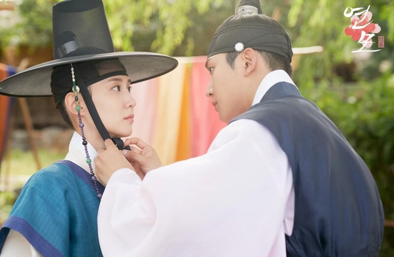 《戀慕》路雲上演BL大膽告白李輝:「就算你是男兒身，我也愛慕著你！」衝上台灣Netflix TOP3！