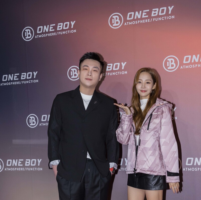女神降臨美炸了！朴敏英為給他溫暖擁抱的ONE BOY現身台灣，直呼：「這次就決定掃貨ONE BOY衝鋒衣回韓國當伴手禮！」
