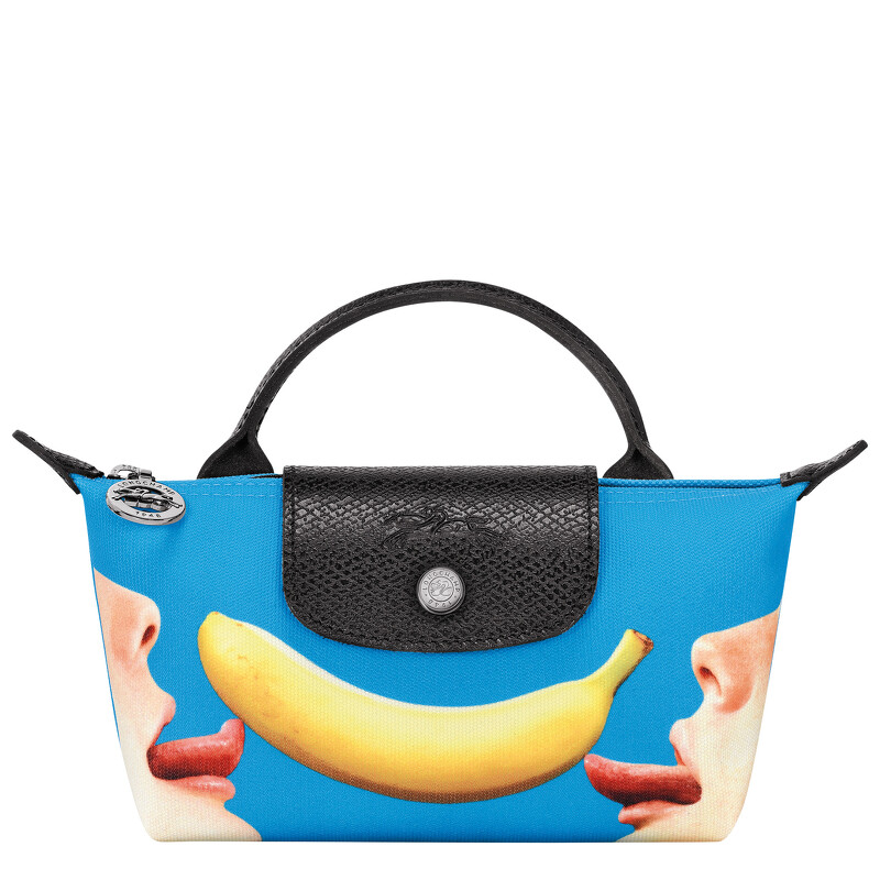 LONGCHAMP X TOILETPAPER聯名系列5大焦點與5款推薦單品公開：法鬥、飛馬躍上摺疊包巨可愛！