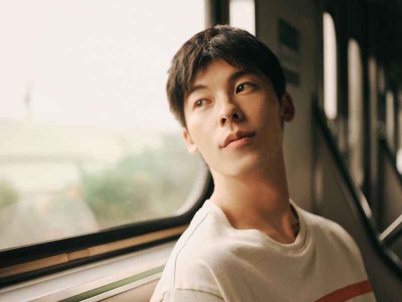 張震監製《青春18x2 通往有你的旅程》許光漢手牽清原果耶，獻上橫跨台日18年純愛初戀，大喊：很想見她