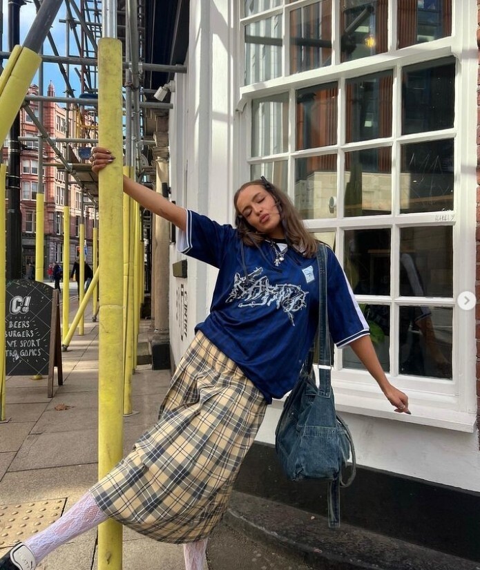 2023絕美混搭「Blokette」風格是什麼？Jennie、張員瑛、Bella Hadid都在穿，混搭公式+必備單品一次看！