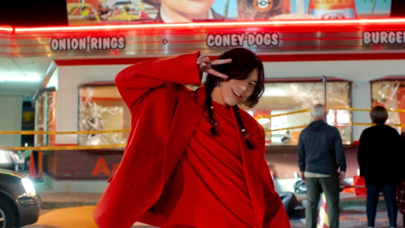 米津玄師2024全新單曲NHK晨間劇《如虎添翼》片頭曲〈Sayonara, Mata Itsuka!〉MV辮子頭引矚目