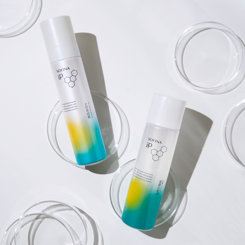 2024化妝水推薦！進階「精華水」等級，從拋光亮顏、保濕修護、溫和美白通通有