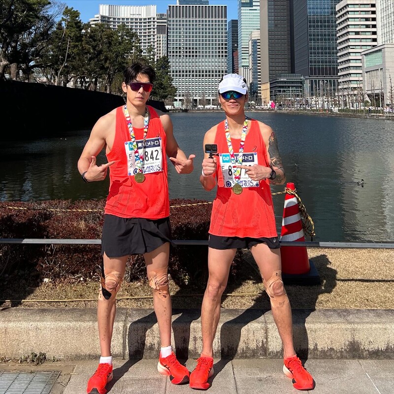 《黑白大廚》「本業也在行的男人」Austin Kang不只料理在行，陽光Outdoor顏值肌肉超危險，垂涎三尺超享受！