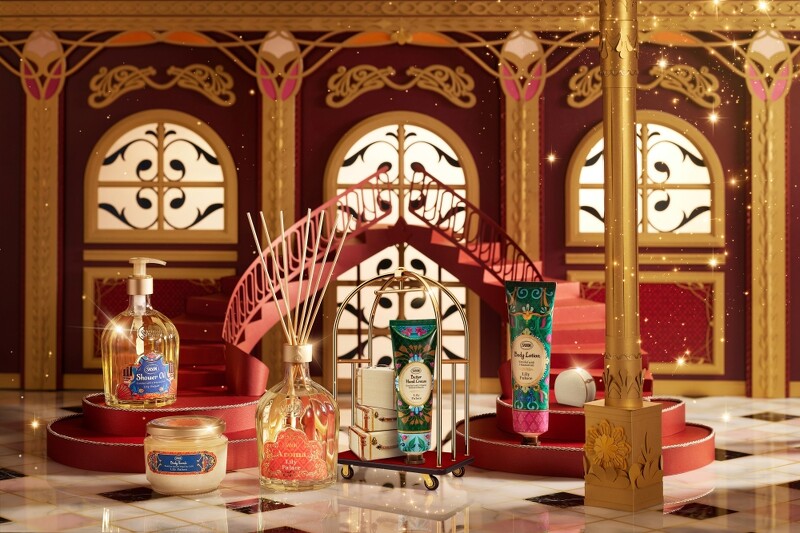 SABON 2024聖誕帶大家重返美好年代！百合花與鳶尾花溫暖華麗香氣太好聞，還有送禮絕不出錯的聖誕禮盒