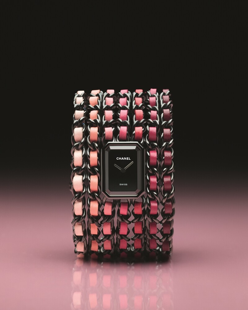 專訪│J12 Bleu是什麼藍？香奈兒首款Première推出嶄新手鐲及項鍊錶？