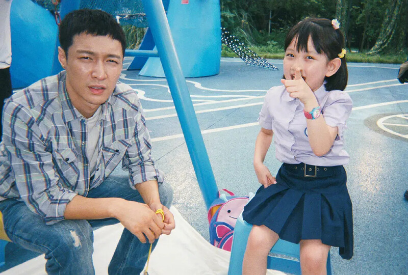 《不說話的愛》劇情演員彩蛋5大看點：無聲父愛震耳欲聾，可愛李珞桉演過《慶餘年》霸霸、張藝興戴耳塞體驗聽不見